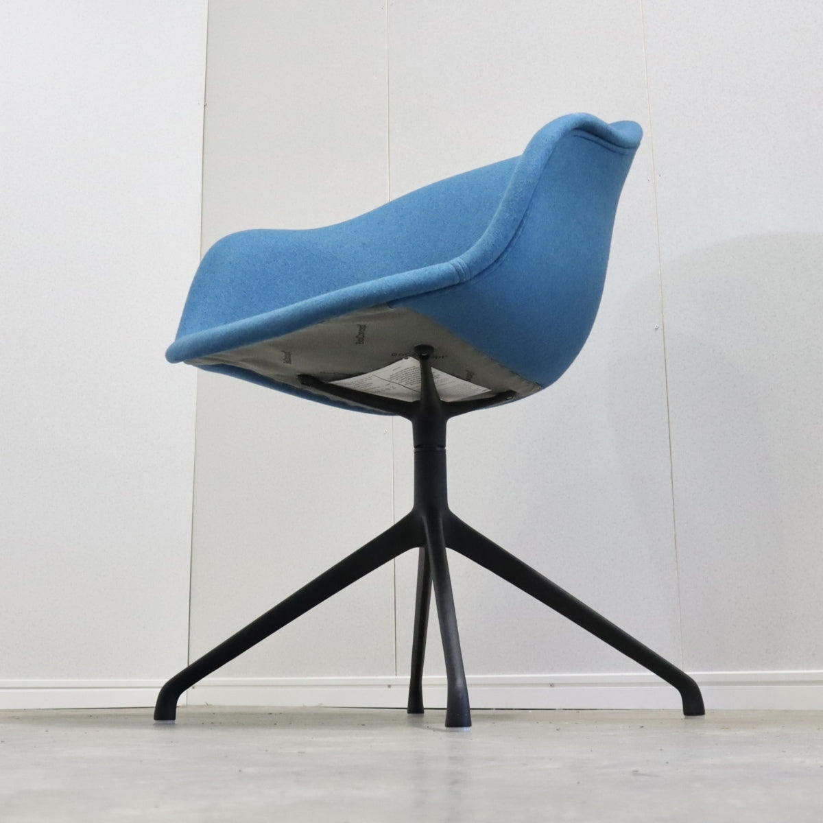 ボーコンセプト BoConcept Adelaide アデレード チェア ダイニングチェア 北欧 ブルー【10C2110007】 – バナルオンラインショップ（BANUL）の通販ならBANUL